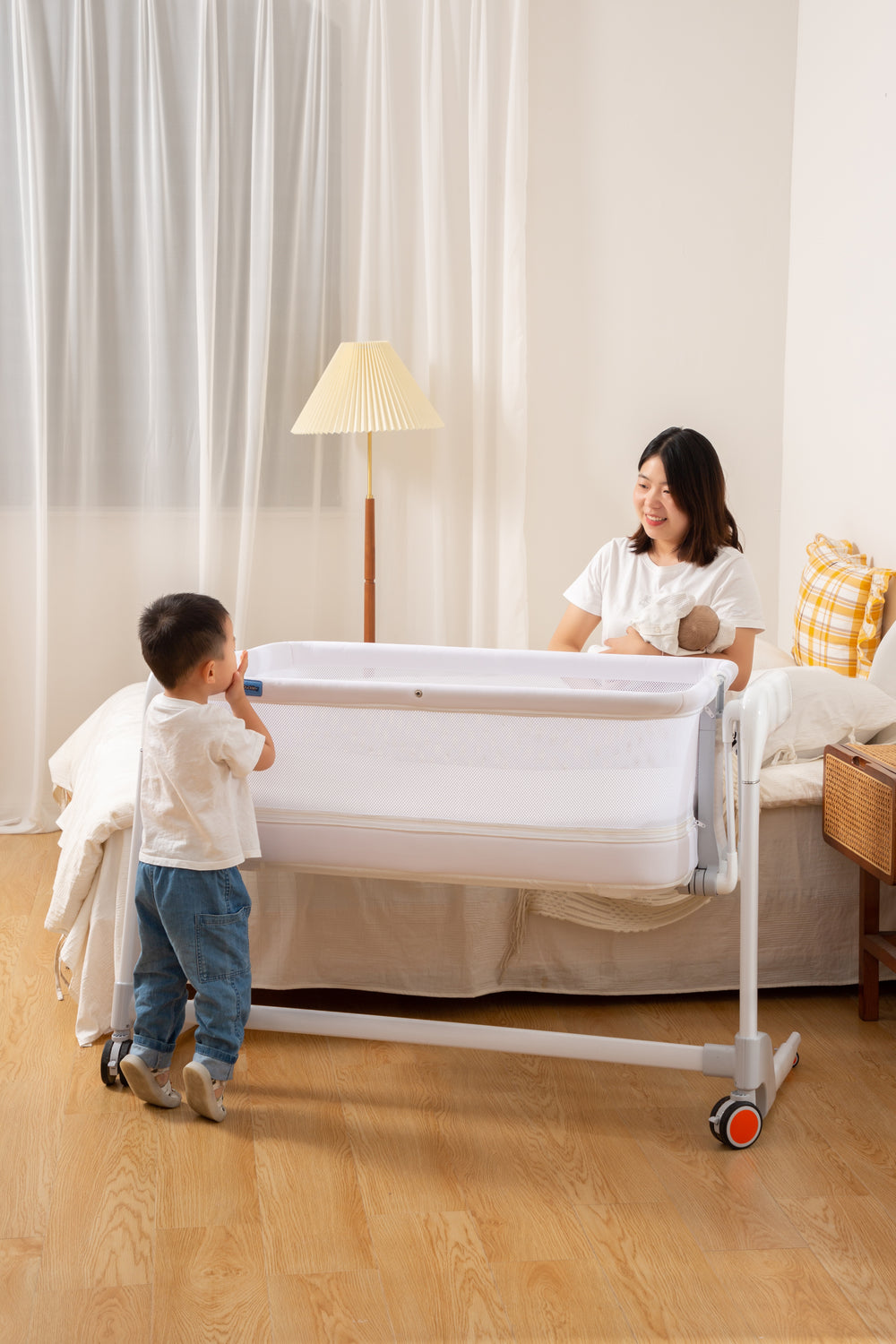 Smart Bassinet & Electric Cradle with Auto Cry Detect | Maydolly ...